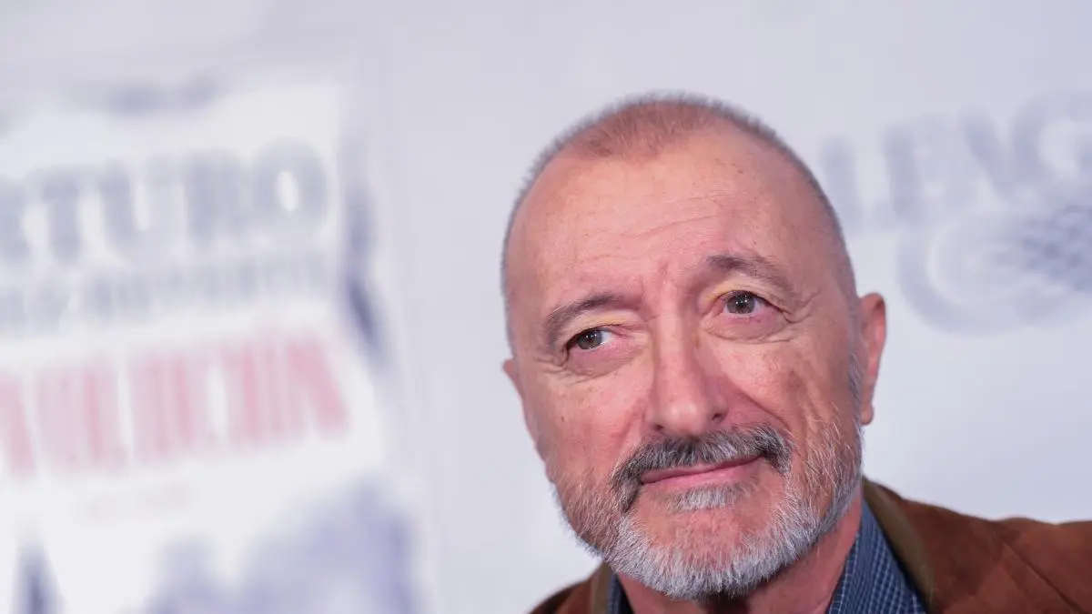 Pérez-Reverte Revela La Sorprendente Razón Detrás Del Aplazamiento De ...